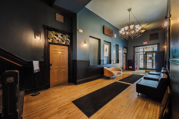 Oliver Inn | Suite 10 | Ss Mataafa - Duluth, MN