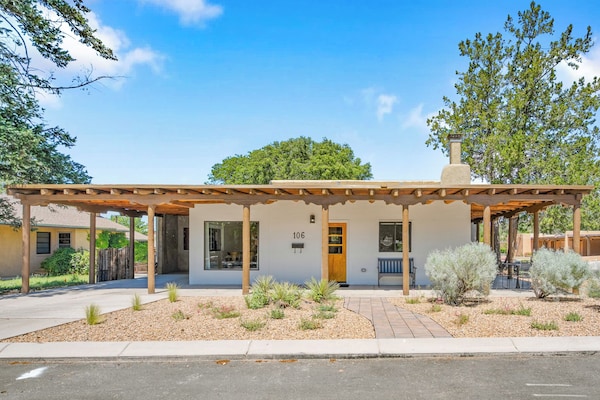Casa Lucia - Walk To Plaza, Outdoor Living, Gourmet Kitchen - Santa Fe, NM