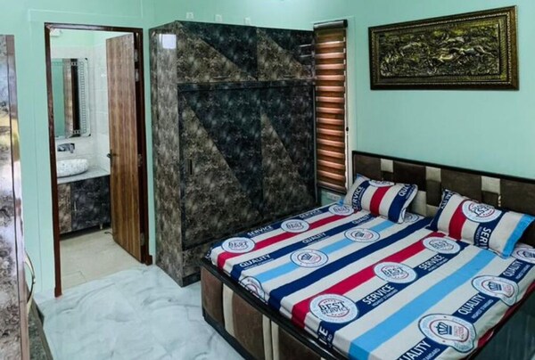 Cozy 2-bedroom Farmhouse In Awesome Noida With Ac, Wifi - Noida