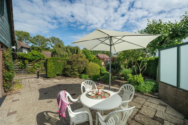 5 Minutes' Walk From Beach On Lake Veere, Child-friendly, Spacious, Enclosed Garden, Dog Welcome - Zeeland