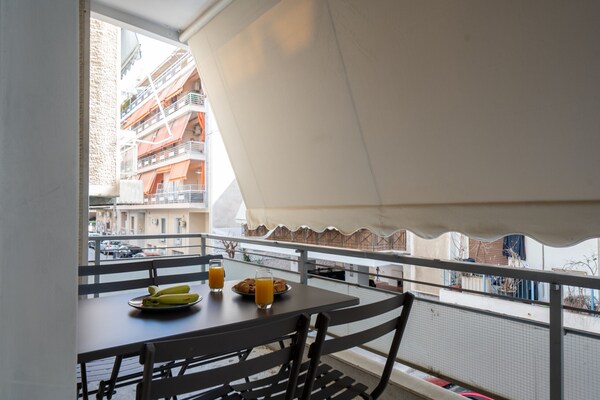 2br Max Modern Comfort In Top Location - Athens