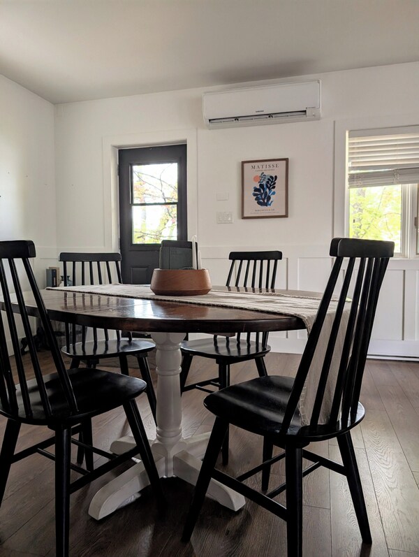 Maison Salt & Fir : Shediac \Na Cozy Seaside Family Retreat. Pet Friendly! - Shediac