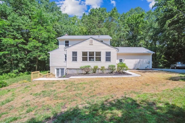 Huntingtown Wooded Charm House - North Beach, Chesapeake Beach