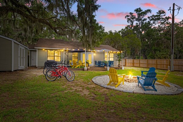 Gritz & Giggles, Southern Charm Meets Belly Laughs! - Beaufort, SC