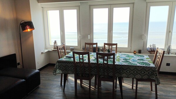 Apartment On The Sea Wall With Exceptional Sea View - Bray-Dunes
