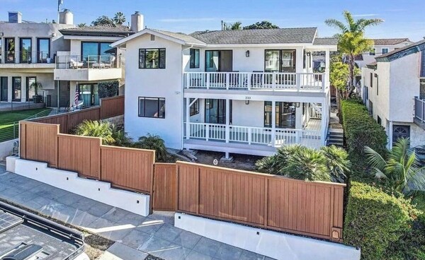 Moonlight Dream! 4-bedroom, 4-bathroom Ocean View Home 1 Block From The Beach. - Encinitas, CA