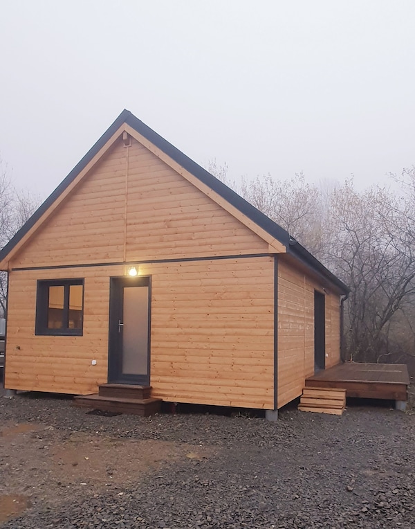 Chalet With Terrace And Garden 5 Minutes From The Village, Near Lake And Ski Resorts - La Bourboule