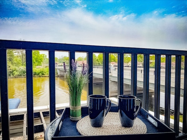 Beach&riverside/prime Location! - Wasaga Beach