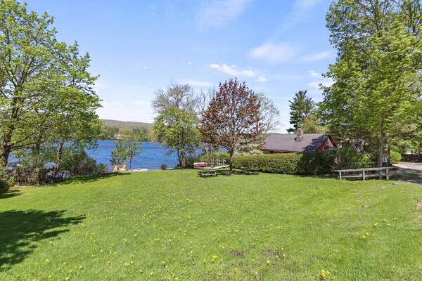 Summer Cottage At The Lake! - Lenox, MA