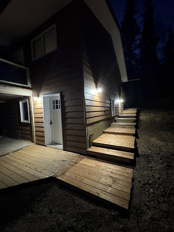 Berrynice Lake Suite, Watson Lake Right On Your Door Step - Watson Lake