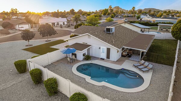 Relaxing Glendale Getaway Private Pool  Pet Friendly  Great Location! - Phoenix