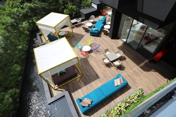 Deluxe 2br Next To Mount Elizabeth Hospital And Orchard Mrt - Singapore