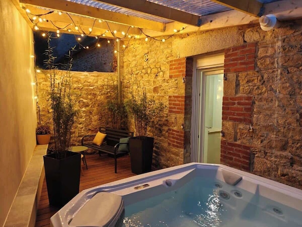 Charmant Duplex Avec Jacuzzi, Guingamp Centre - Guingamp