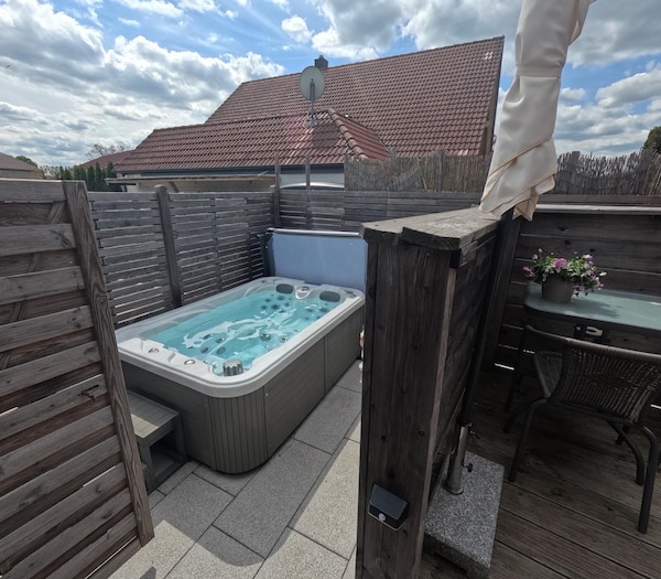 Krabbe Am Rhönstrand Mit Whirlpool - Hammelburg