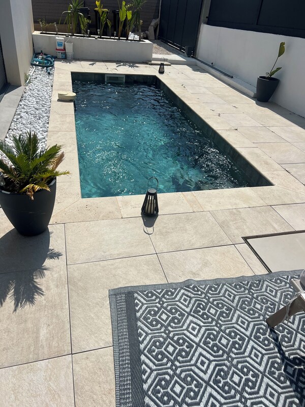 New 4 Bedroom Villa (8personnes) With Swimming Pool, Plage Du Magaud 5min Walk ! - La Garde