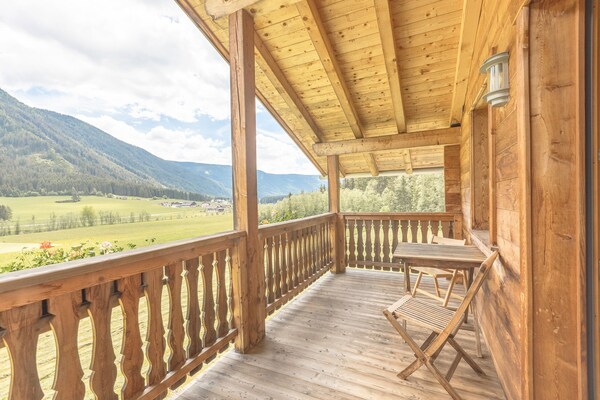 Apartment 'Lärche' With Mountain View, Shared Terrace And Wi-fi - Toblach