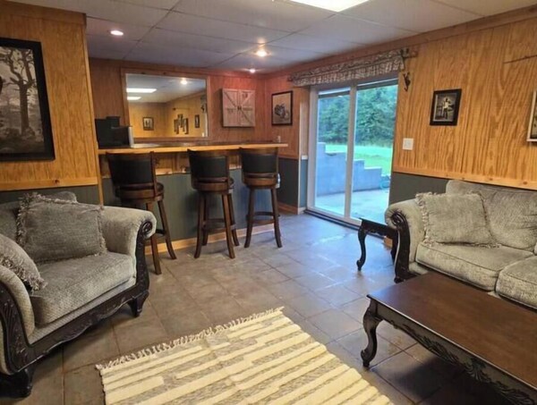 Charming 2-bedroom Pet-friendly Apartment With Large Fenced Yard, Ac, Wifi - Walhalla, SC
