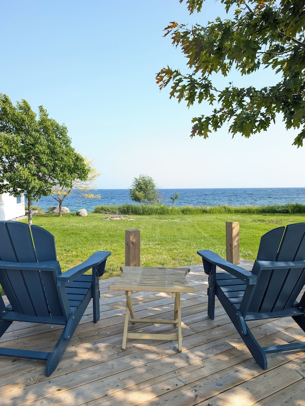 Sandra's Wee Cottage On Simcoe Island - Prince Edward