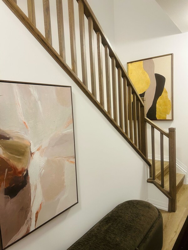 You Have Found Your Luxurious  Temporary Home Only Minutes From Niagara Falls - Welland
