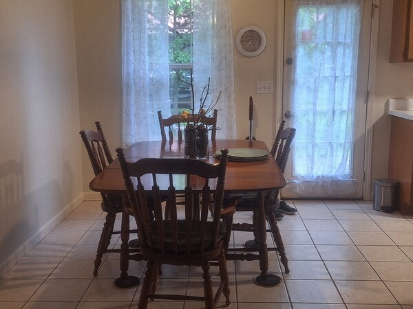 Charming Country Yet Close To All 3-bedroom House With Ac, Wifi In Lovely Smyrna - Smyrna, TN