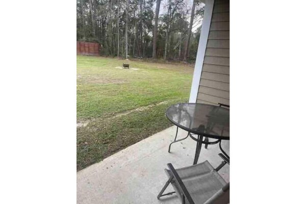 Private Spacious New 4 Bdrm W/ Whirlpool Tub - Tallahassee, FL