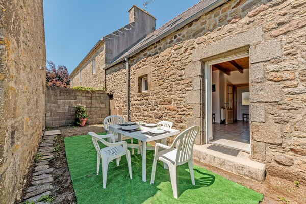 Holiday Home 'Le Gîte Bleu 2' With Private Terrace And Shared Garden - Plouarzel