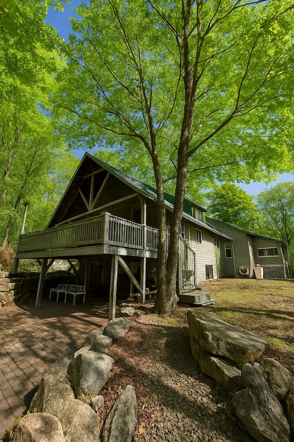 Spacious Mt. Cabin Offering A Perfect Blend Of Rustic Charm And Modern Comfort. - Ravensburg State Park, Jersey Shore