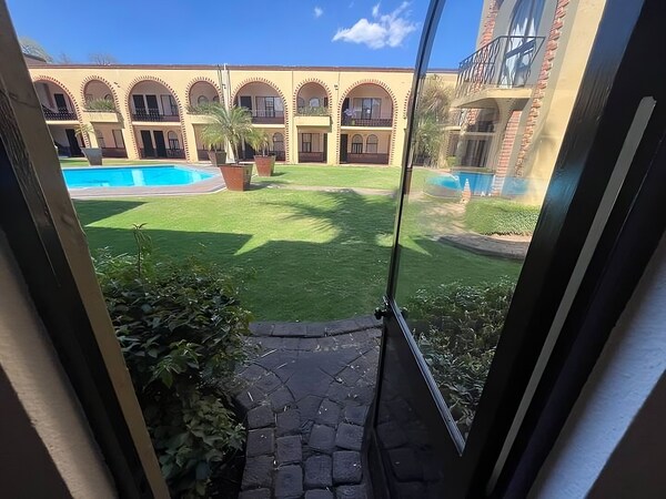 Hotel Villa Capri, 2 Camas Dobles 4 Huéspedes - Morelia