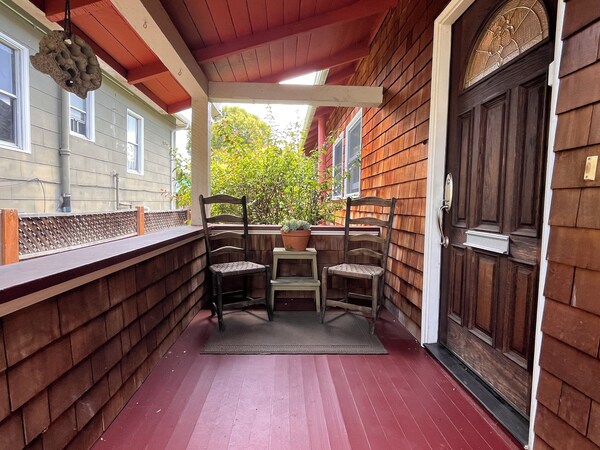 North Oakland Garden Retreat - Alameda, CA
