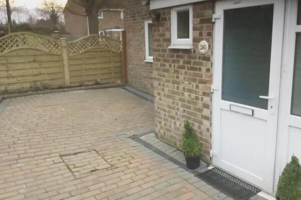 Tranquil Aylesford Retreat With 5 Bedrooms - 梅德斯通