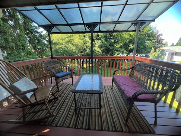 Spacious 4-bedroom House In Northern Seattle- Everett, Wa - Everett, WA