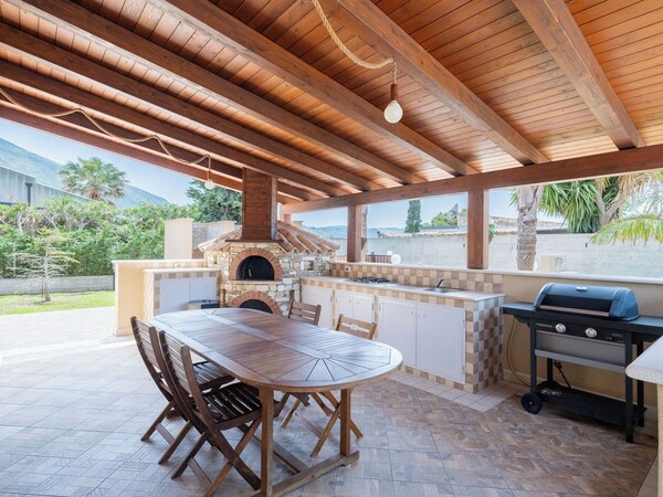 Villa Kamarà, Spacious Villa With Pool And Relaxation Just Steps From Scopello - Castellammare del Golfo