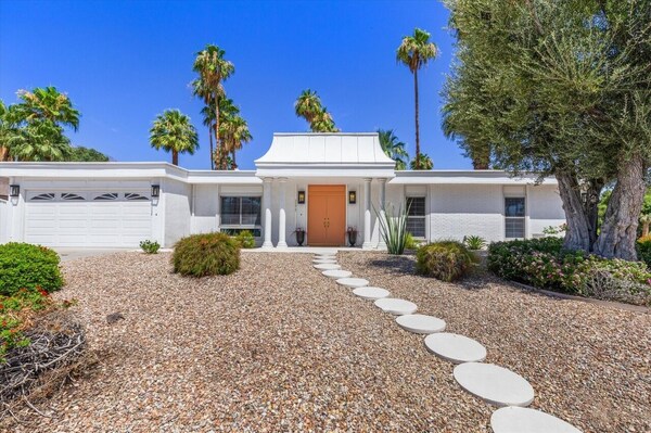 Azaren Guest House Palm Springs - Desert Hot Springs, CA