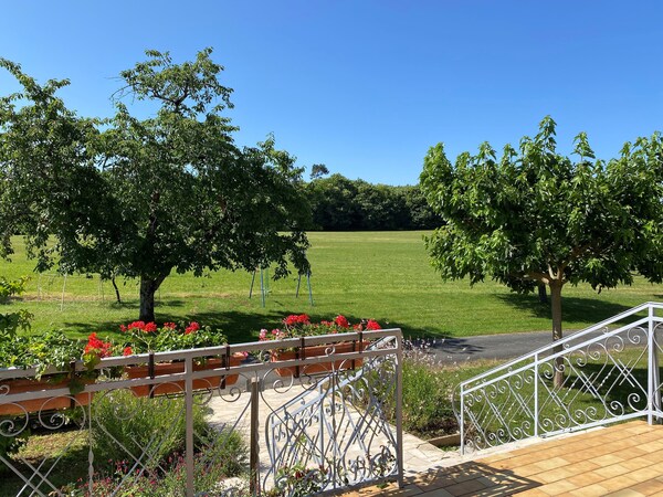 House Set In The Peaceful Countryside - Belvès