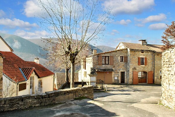 Homerez - House In Mostuéjouls - Rivière-sur-Tarn