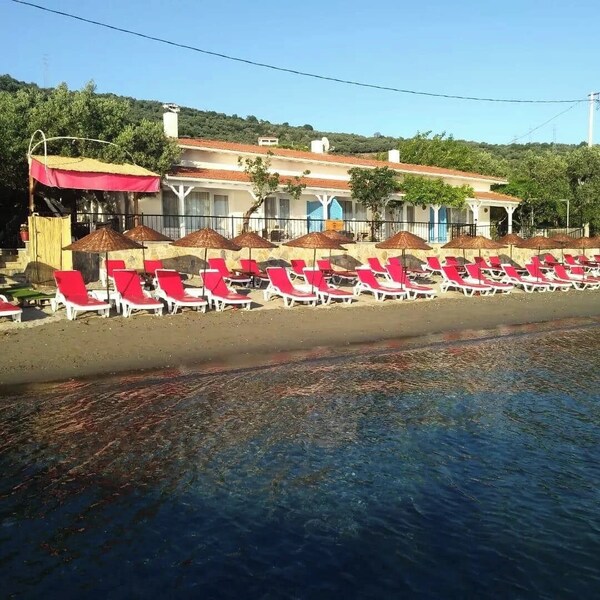 Cozy 3-room Apartment Directly By The Sea - Marmara Adası