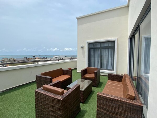 Royal 5-bedroom Ocean View Penthouse Apartment - Lagos