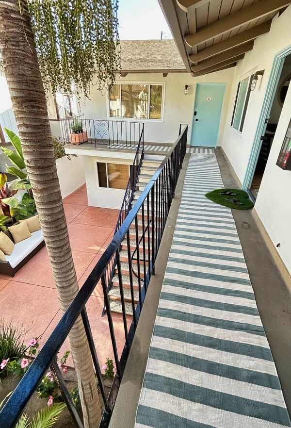 Soul & Sea Guesthouse #7 ~ A Coastal California Stay On East Beach - Santa Barbara, CA