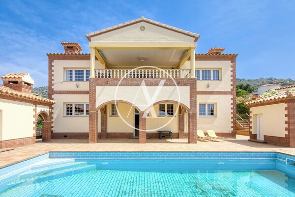 Luxury Villa For Vacation Rental - Llançà