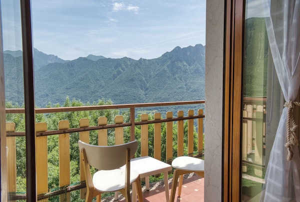 Grigna Mountain View - Bellano