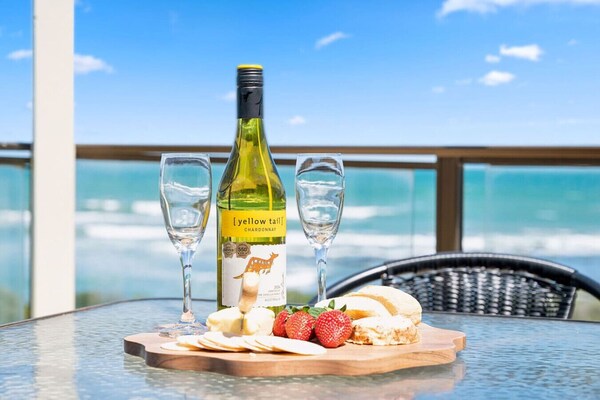 Norfolks Beachfront Cottage - Port Elliot