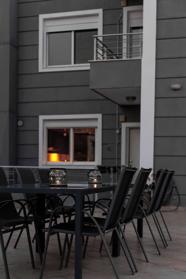Seaside Grey Pearl Villa \Nsea Views, Ideal For Artists & Dreamers - Athen