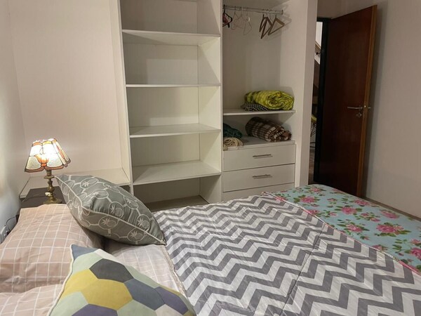 Casa Vivienda Familiar Ituzaingo Centro Parque Jardin Departamento Completo - Ituzaingó