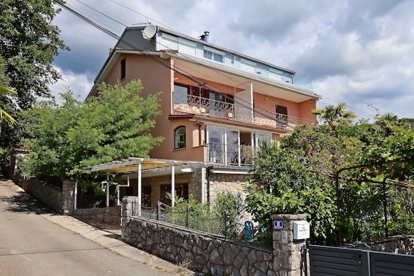 Studio Flat With Terrace Ičići, Opatija (As-14155-a) - Opatija