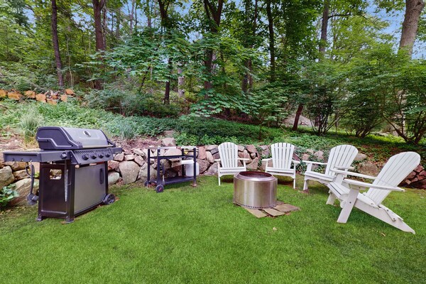 River View Home W/ Deck, River Access, Near Beaches And Train - Massachusetts
