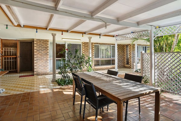 4br Garden Patio Retreat Near Food Shops & Transit - Brisbane