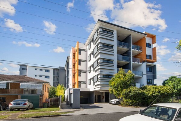 2br Apartment W/ Balcony Easy Access To Everywhere - Griffith University, Nathan Campus