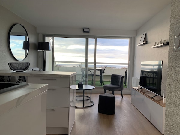 Sea-facing Apartment - Groix