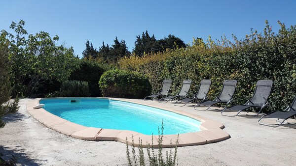 Homerez - Charmantes Haus Mit Privatem Pool In Velleron - Le Thor