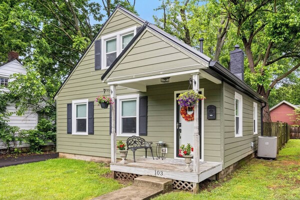 This House Is A 2 Bedroom(s), 1 Bathrooms, Located In Lexington, Ky. - Lexington, KY